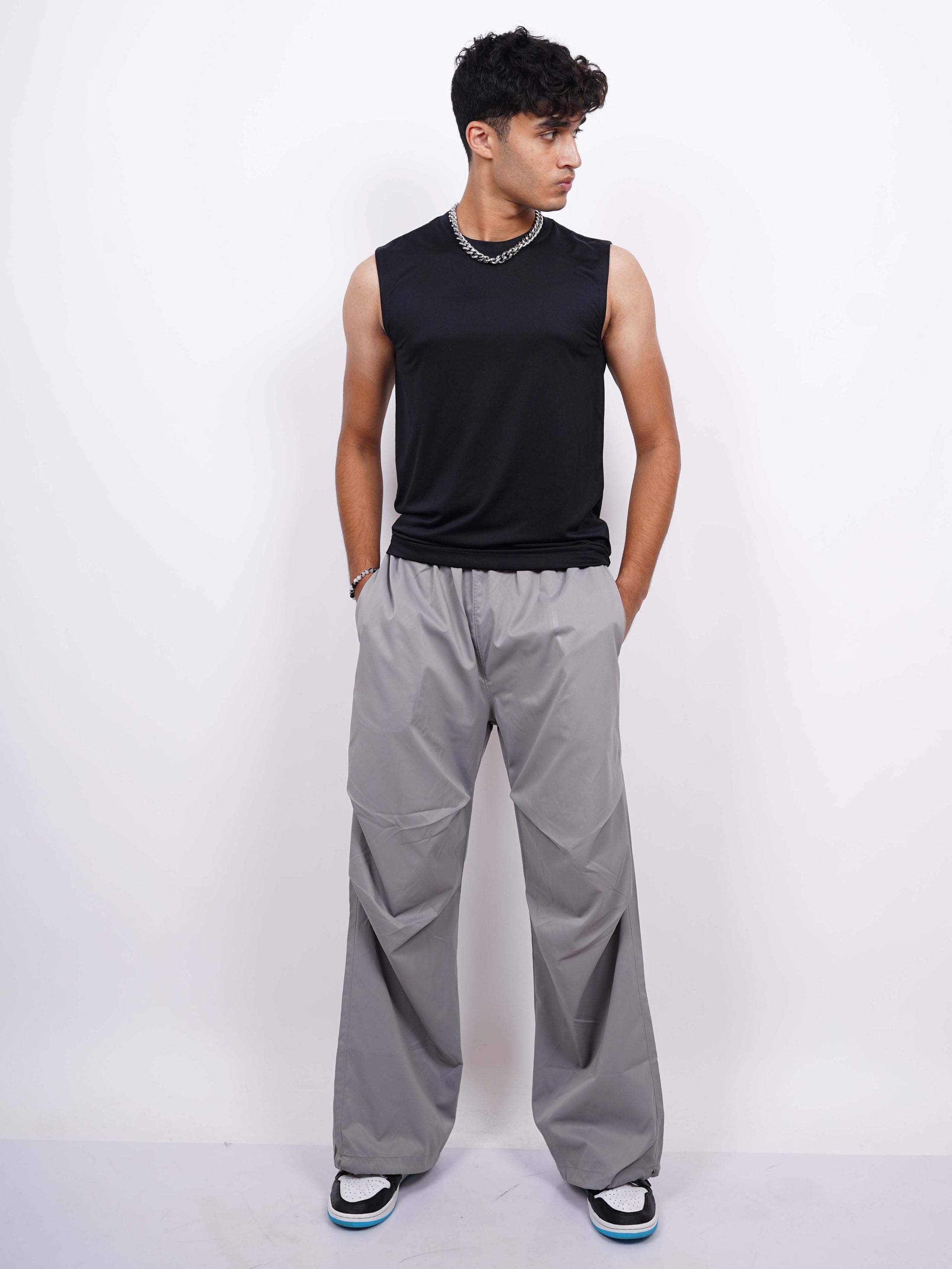 Grey Parachute Pants – URBAN NEEDS